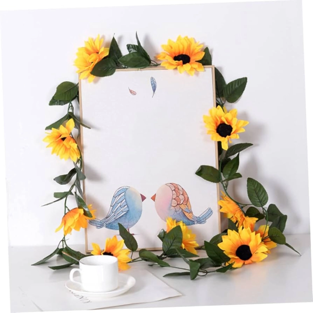 Realistic Sunflower Vine Décor