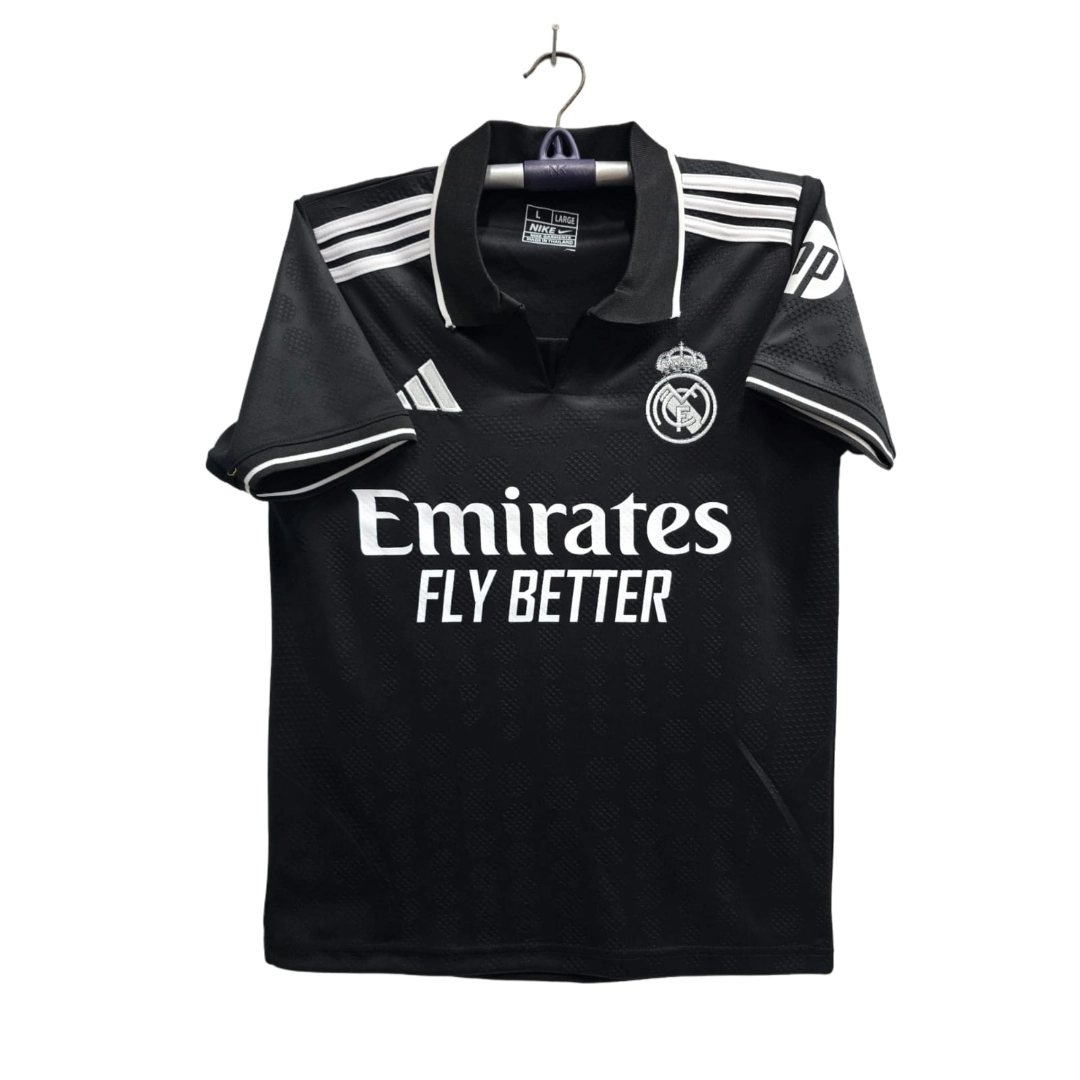 Real Madrid Third Jersey 2025/26 – Black Edition – Emirates Fly Better ...