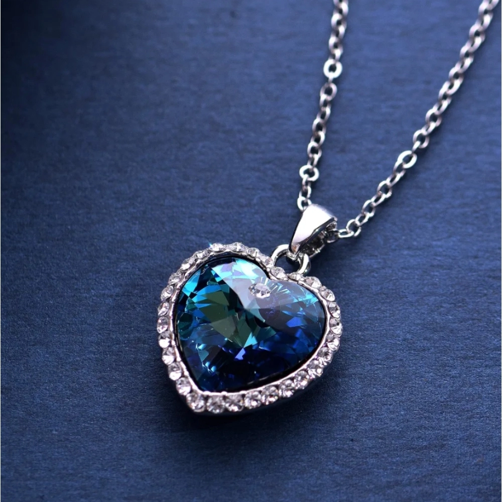 Titanic Heart Necklaces With Link Chain