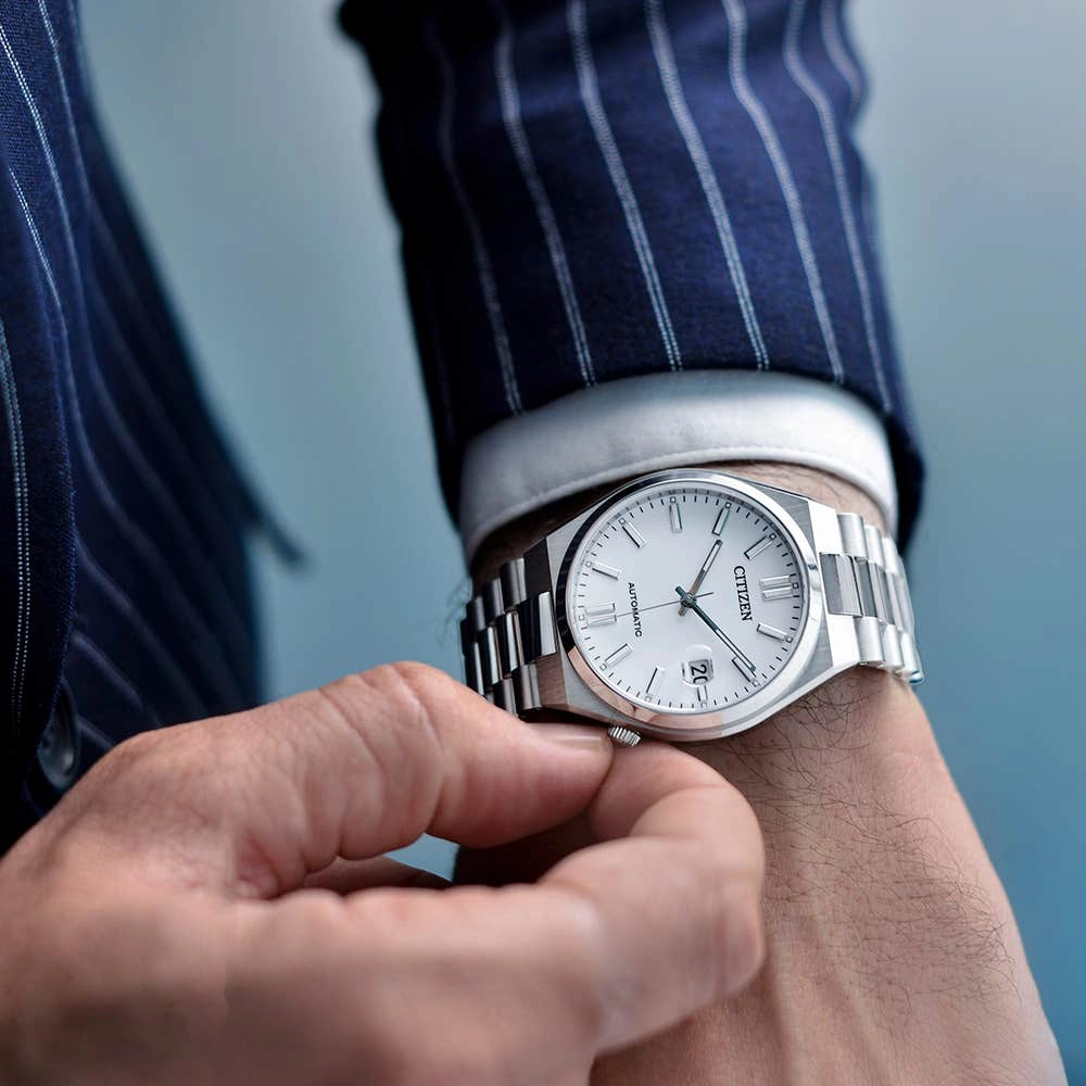 Citizen Style Battery Watch for Men - Discounted Price