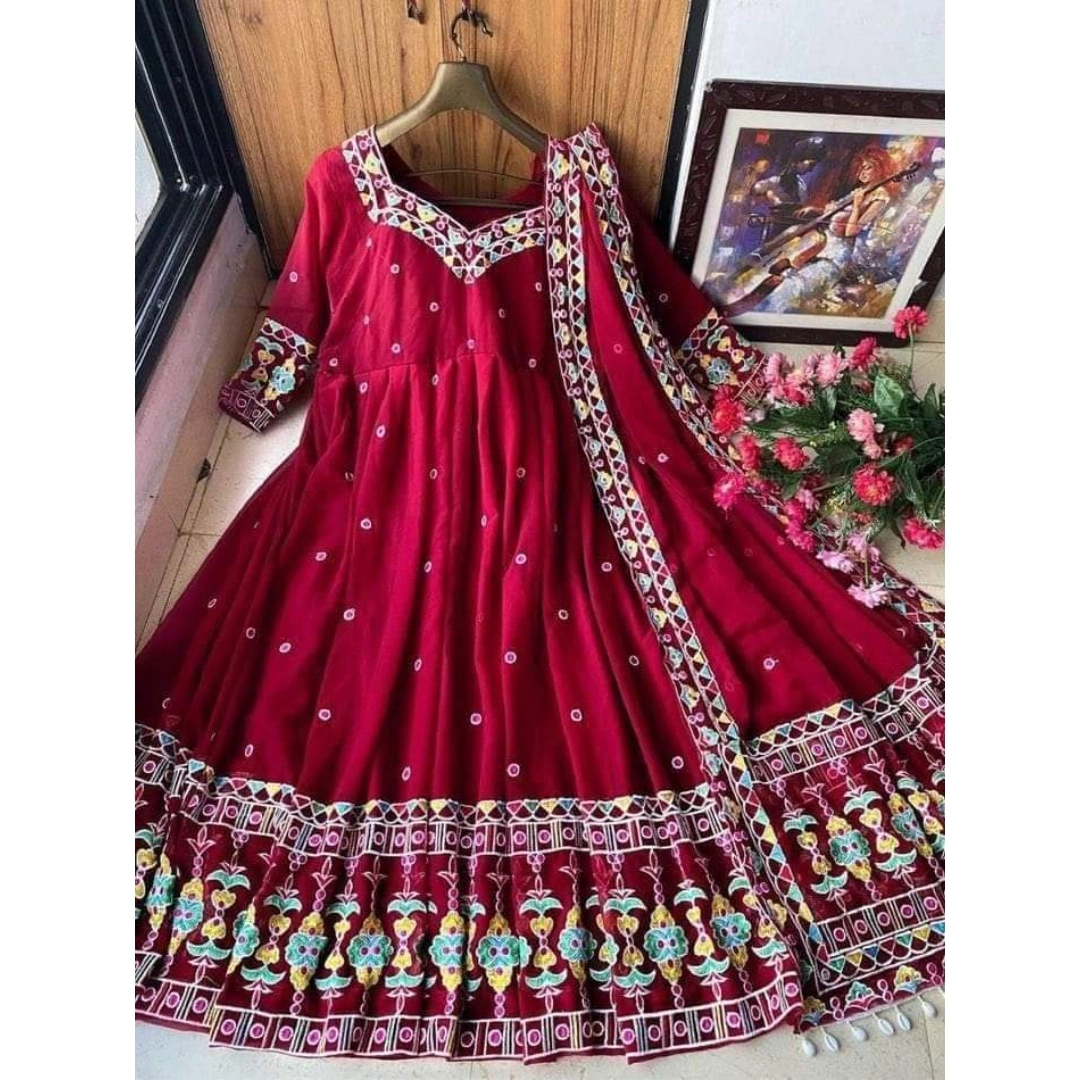 New Readymade gown Skin Print 2Piece