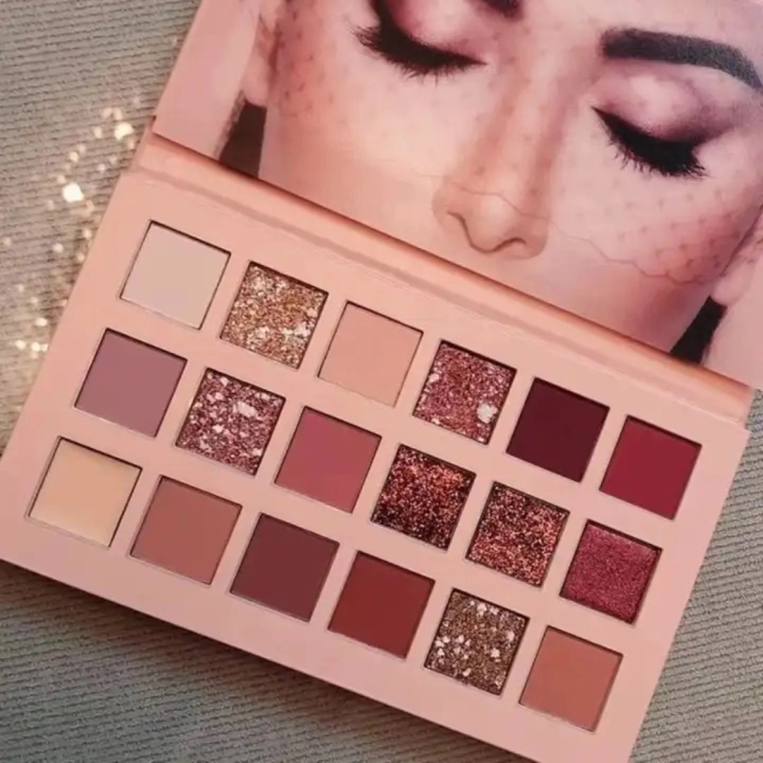 18 Color Eyeshadow Palette - Eyeshadow Palette